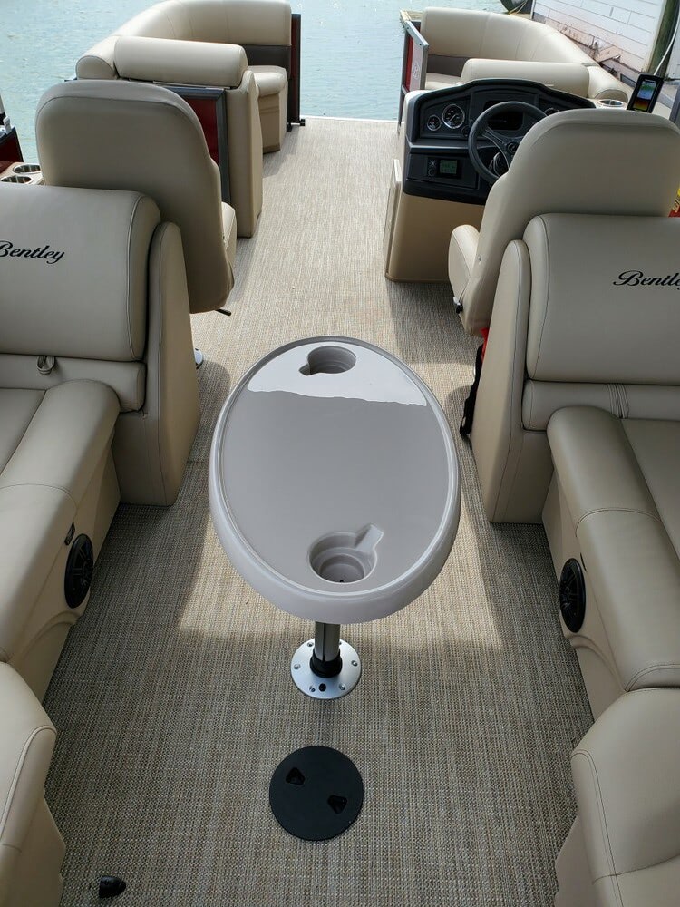 Boat Rentals | Lighthouse Pointe Marina - Dandridge TN