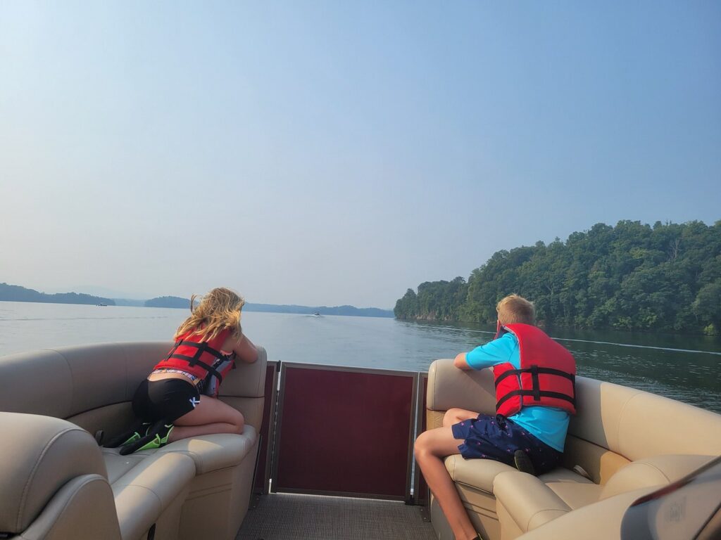 Home | Lighthouse Pointe Marina - Dandridge TN